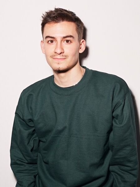 Kyle Sheehan — Makeup — See Management