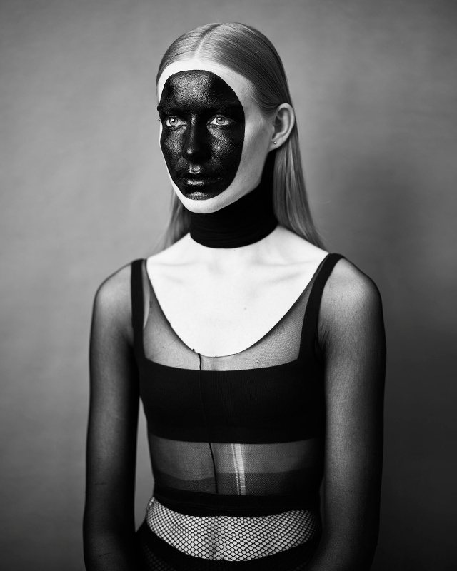 NOUVIE PHOTOGRAPHED BY THOMAS HAUSER — Shotview